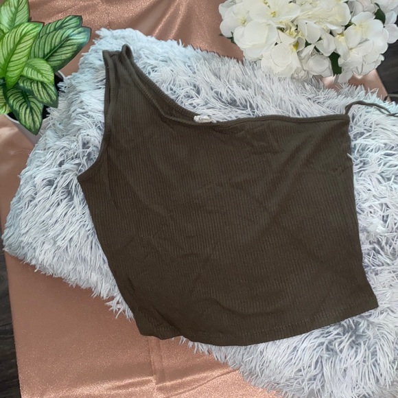 Garage | Other | One Shoulder Halter Top By Garage Super Cute For ...